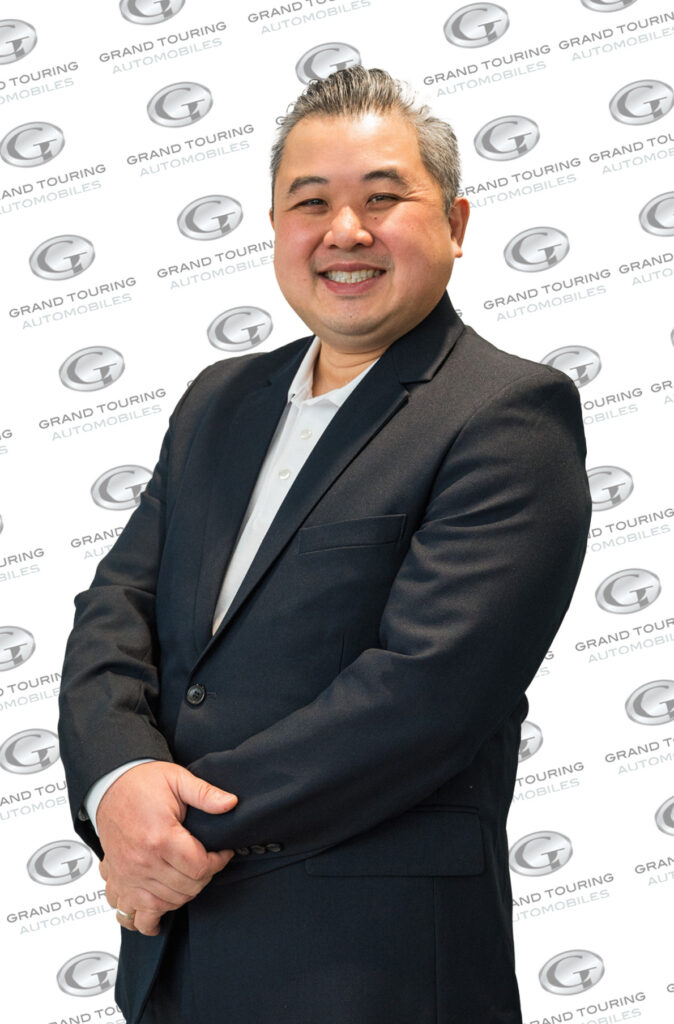 Meet our staff - Land Rover Toronto